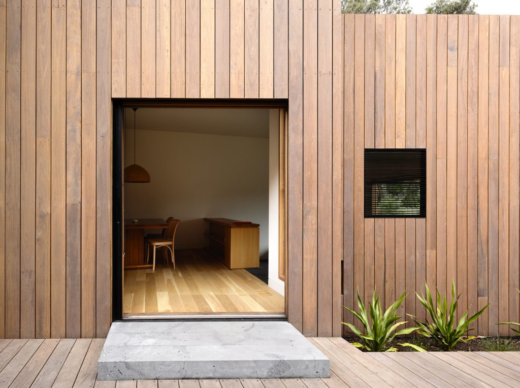 Gallery of Stepped House by Rob Kennon Architects / The Local Project
