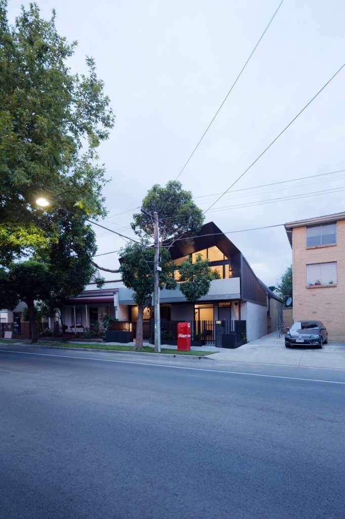 Gallery of Coppin Street by Musk Architecture Studio / The Local Project