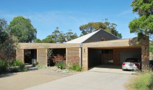 Gallery of Summer Beach House by Adrian Bonomi Architects / TLP