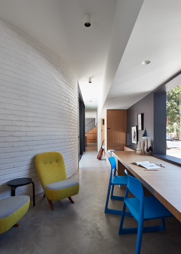 Gallery of Perimeter House by Studio Bright / The Local Project