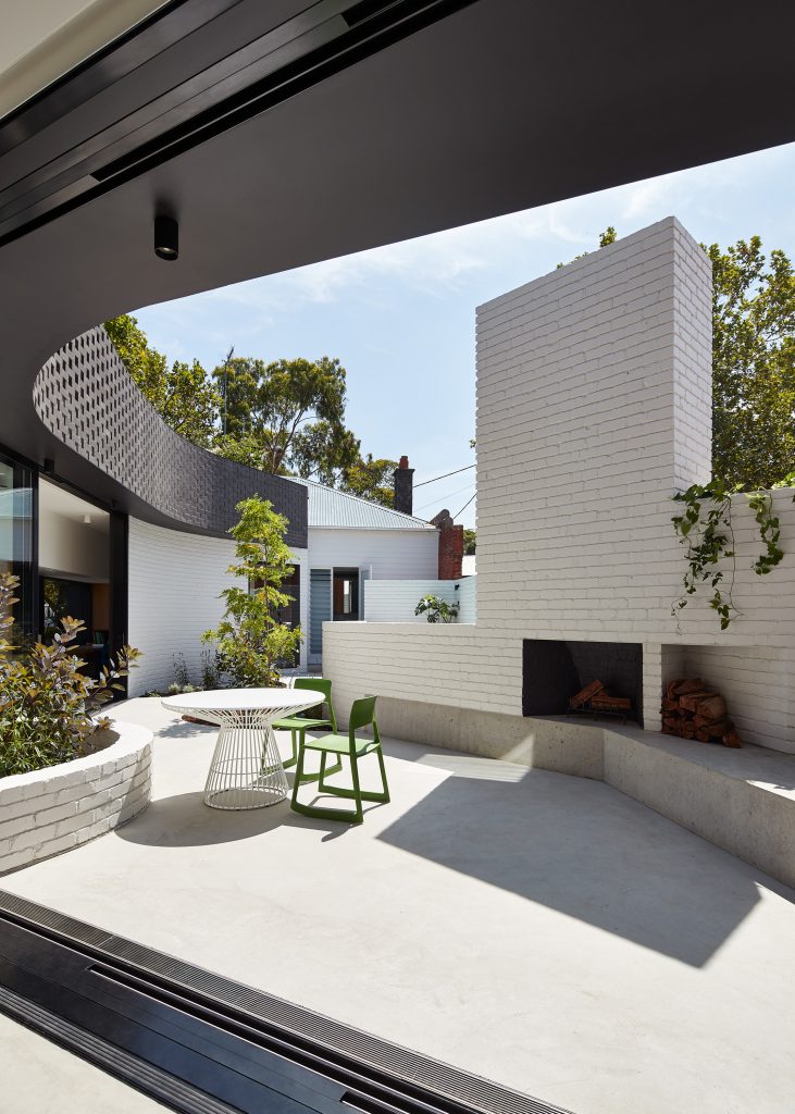 Gallery of Perimeter House by Studio Bright / The Local Project