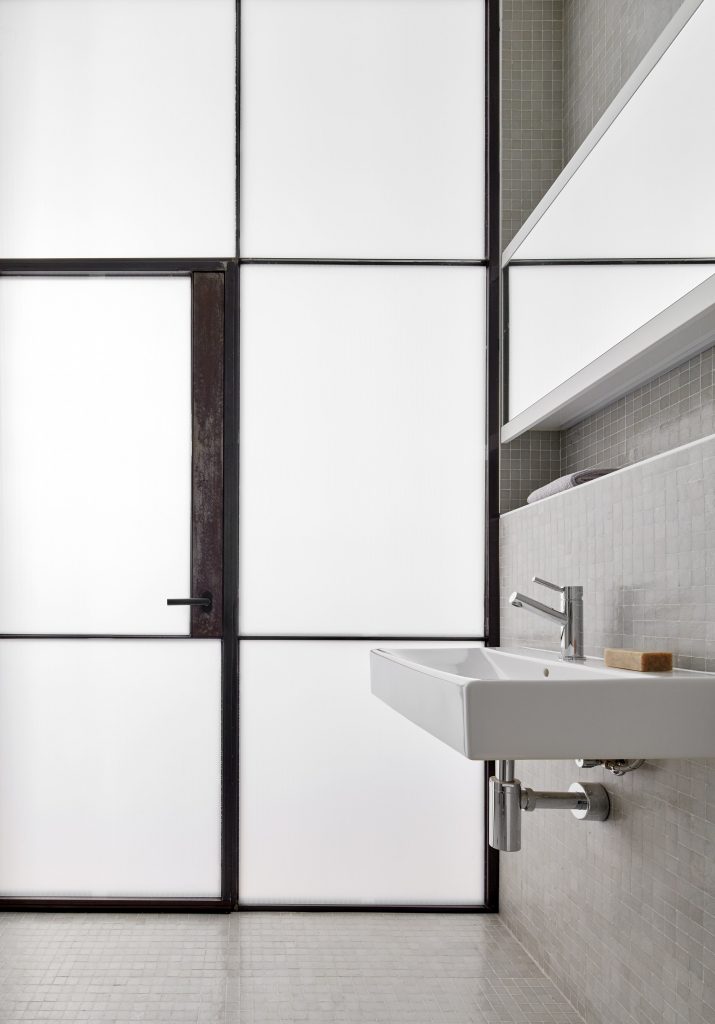 Flinders Lane Apartment by Nicholas Gurney - Bespoke Architecture - VIC