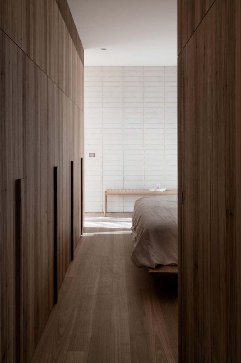 Edsall Street by Ritz & Ghougassian - Brutalist Materiality, Design and ...