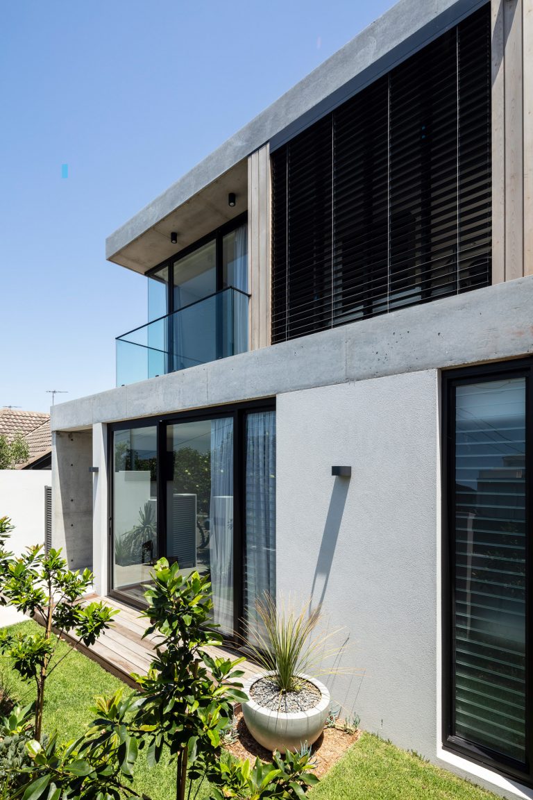 Norththumberland Street Mark Shapiro Architects - Robust Coastal Design