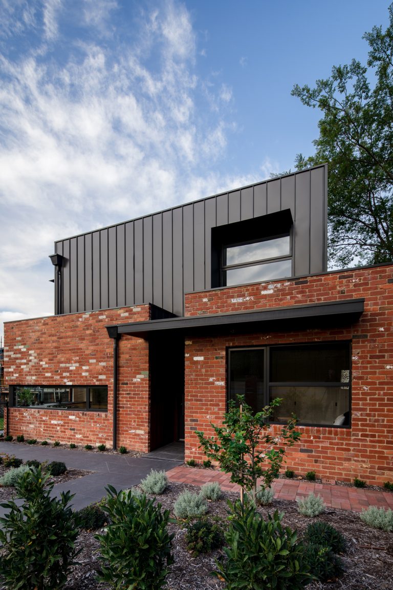 Box House by Paul Tilse Architects - Canberra Extension Architecture
