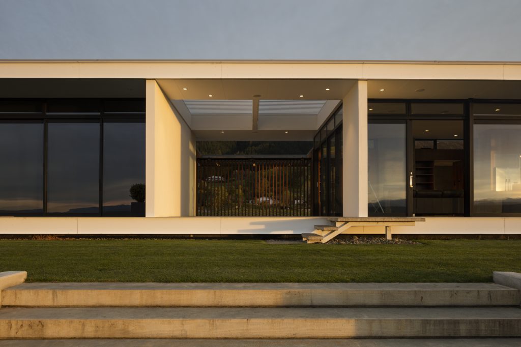 Matheson House by Warren and Mahoney - New Zealand Architecture