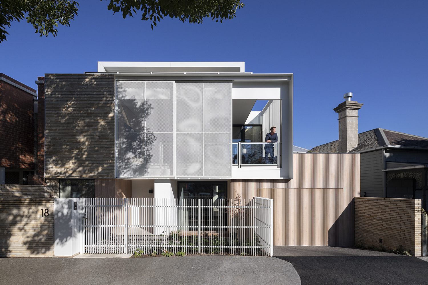 Nelson House by Neil Architecture - Balance and Seclusion Home Design