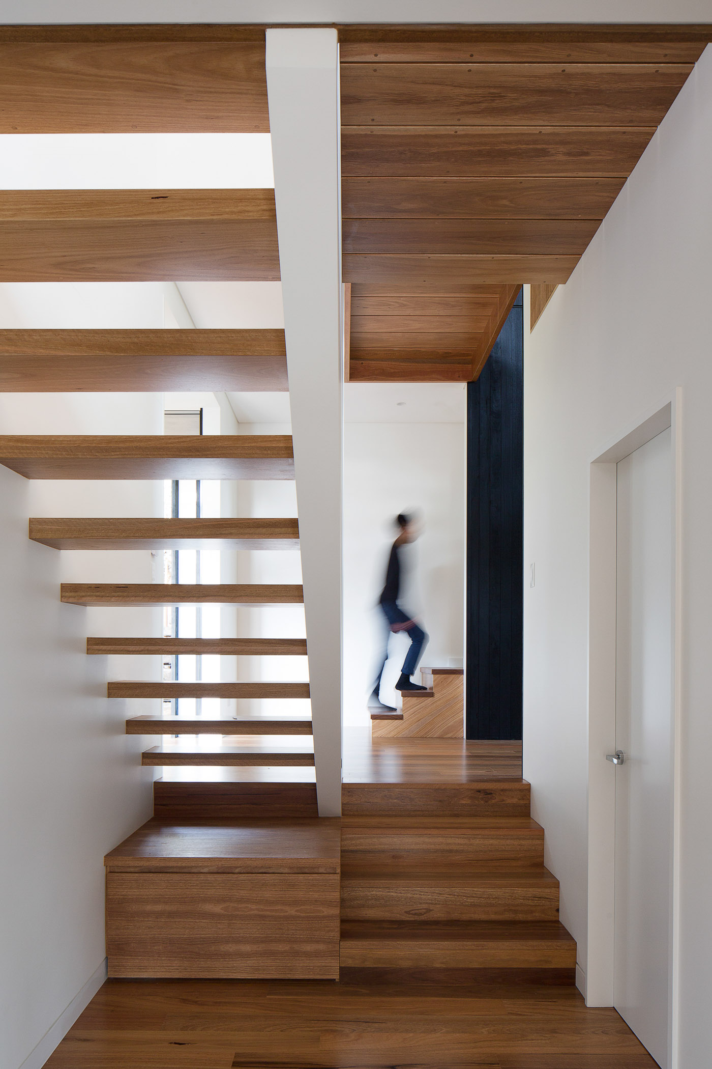 Scotland Island House by Sam Crawford - Project Feature - The Local Project