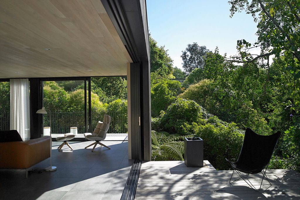 Waiatarua House by Monk Mackenzie - Project Feature - The Local Project