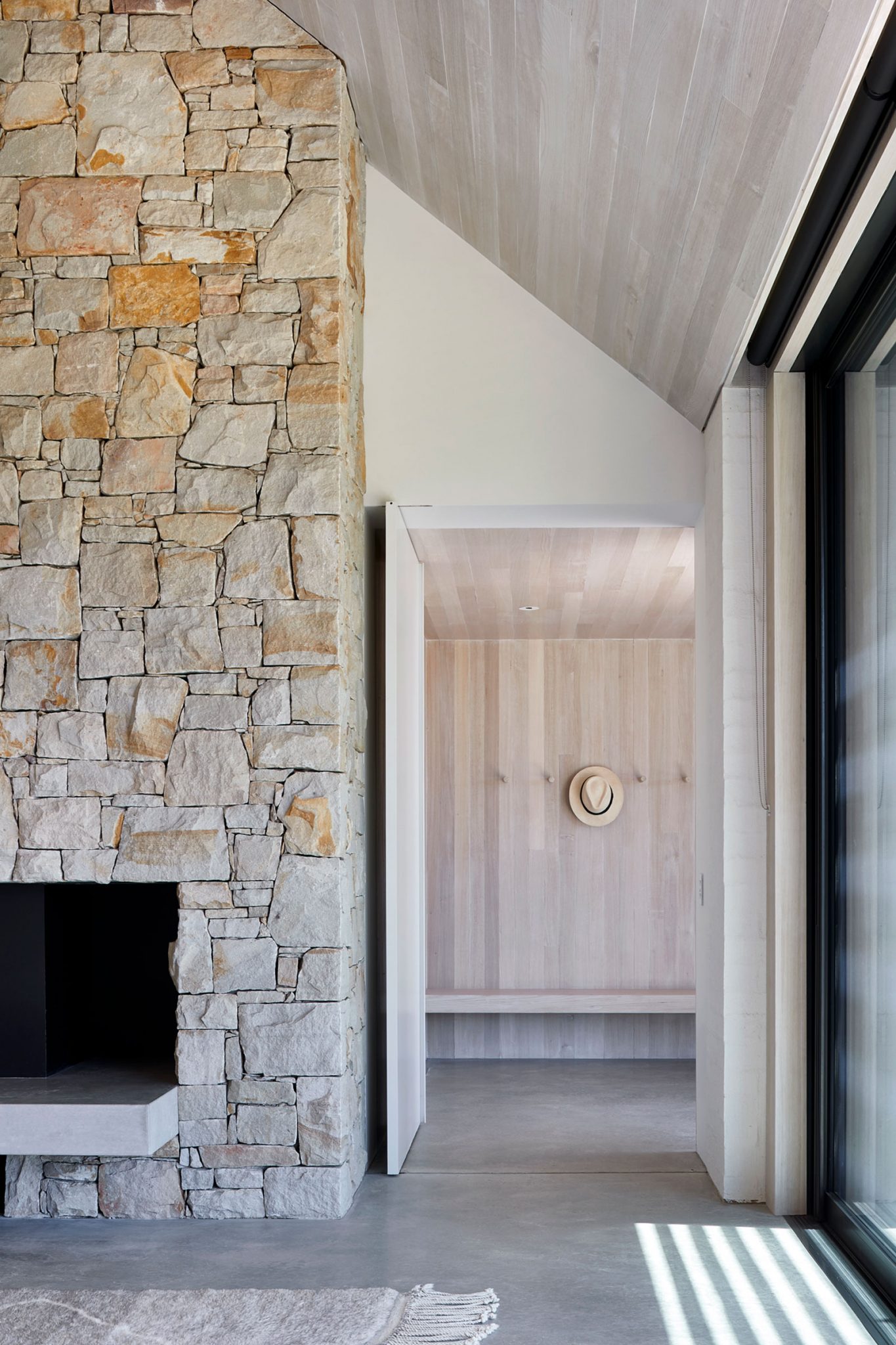 The Flinders House by Sally Draper Architects - Project Feature - The ...