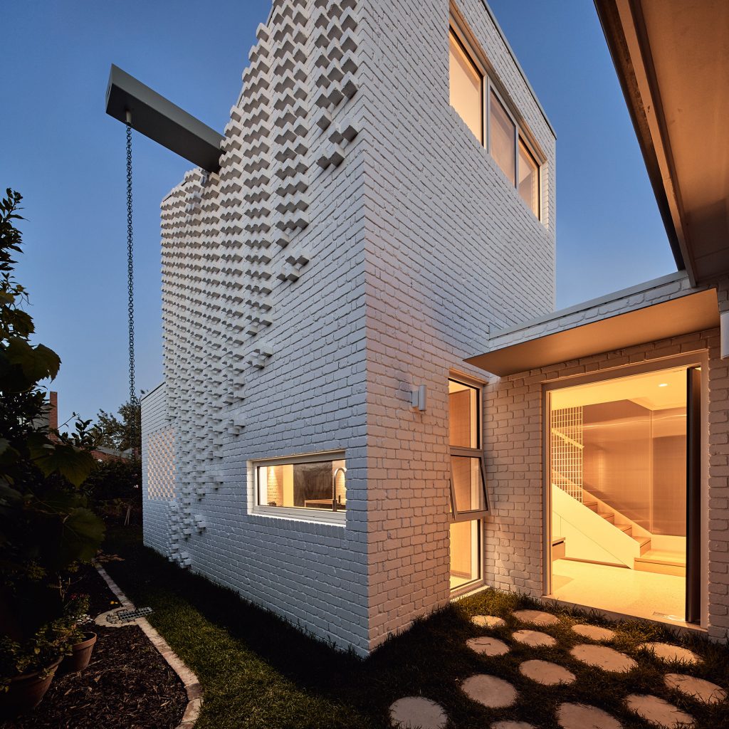 Cascade House by Atelier Red + Black - Project Gallery - The Local Project