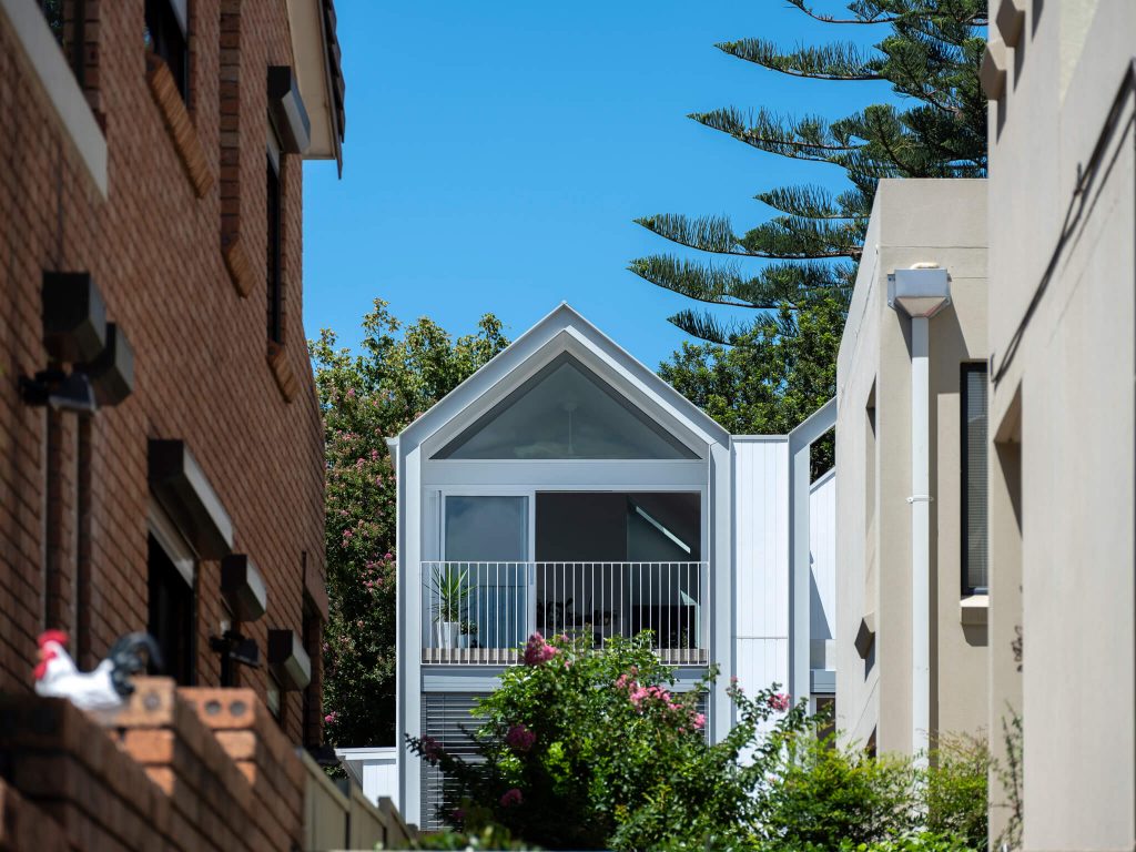 Steel Gable House by Hamish Watt Architect - Project Gallery - The ...