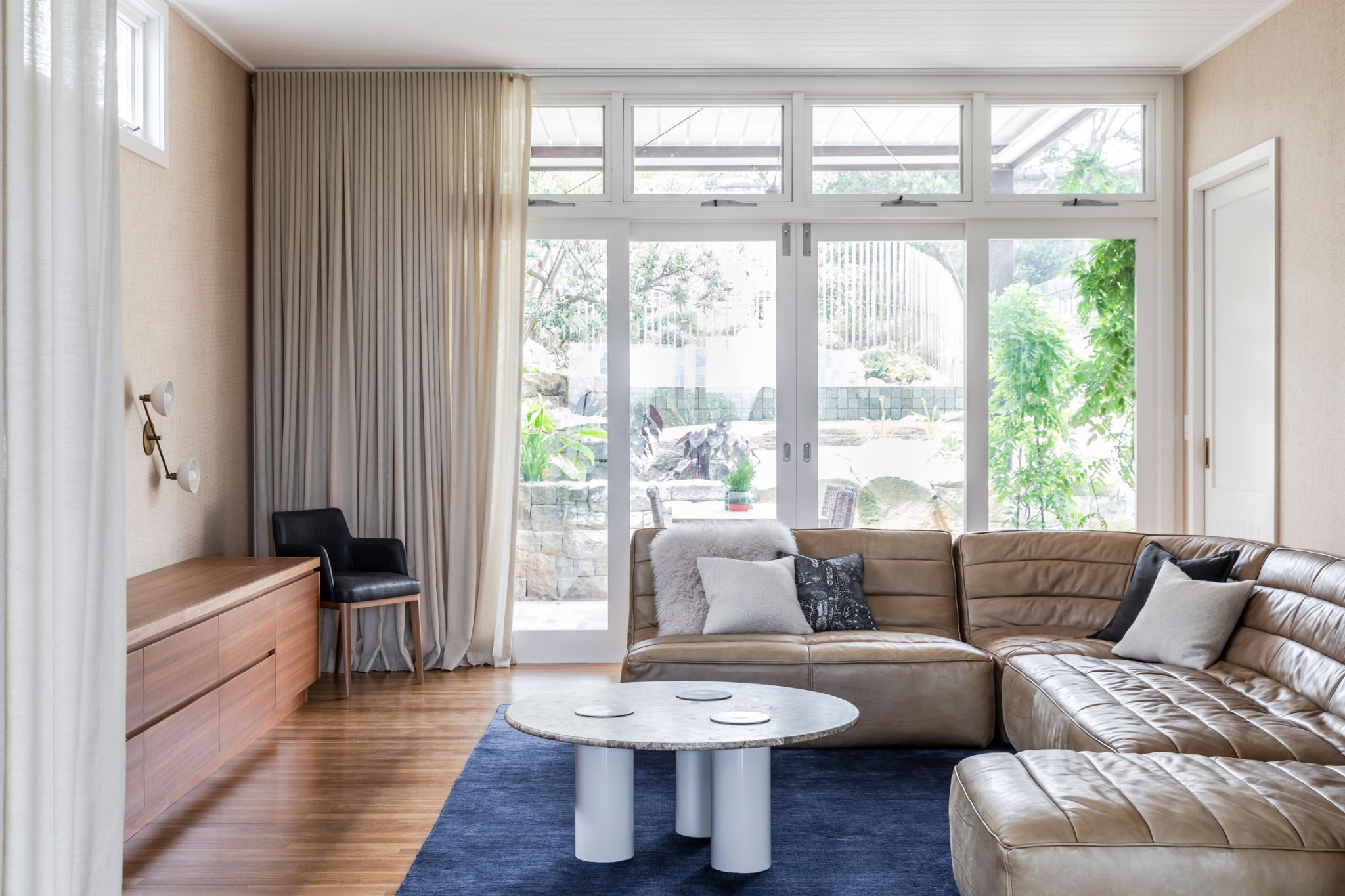 Manly House by Vellum Interiors and Caroline Pidcock - Project Feature ...