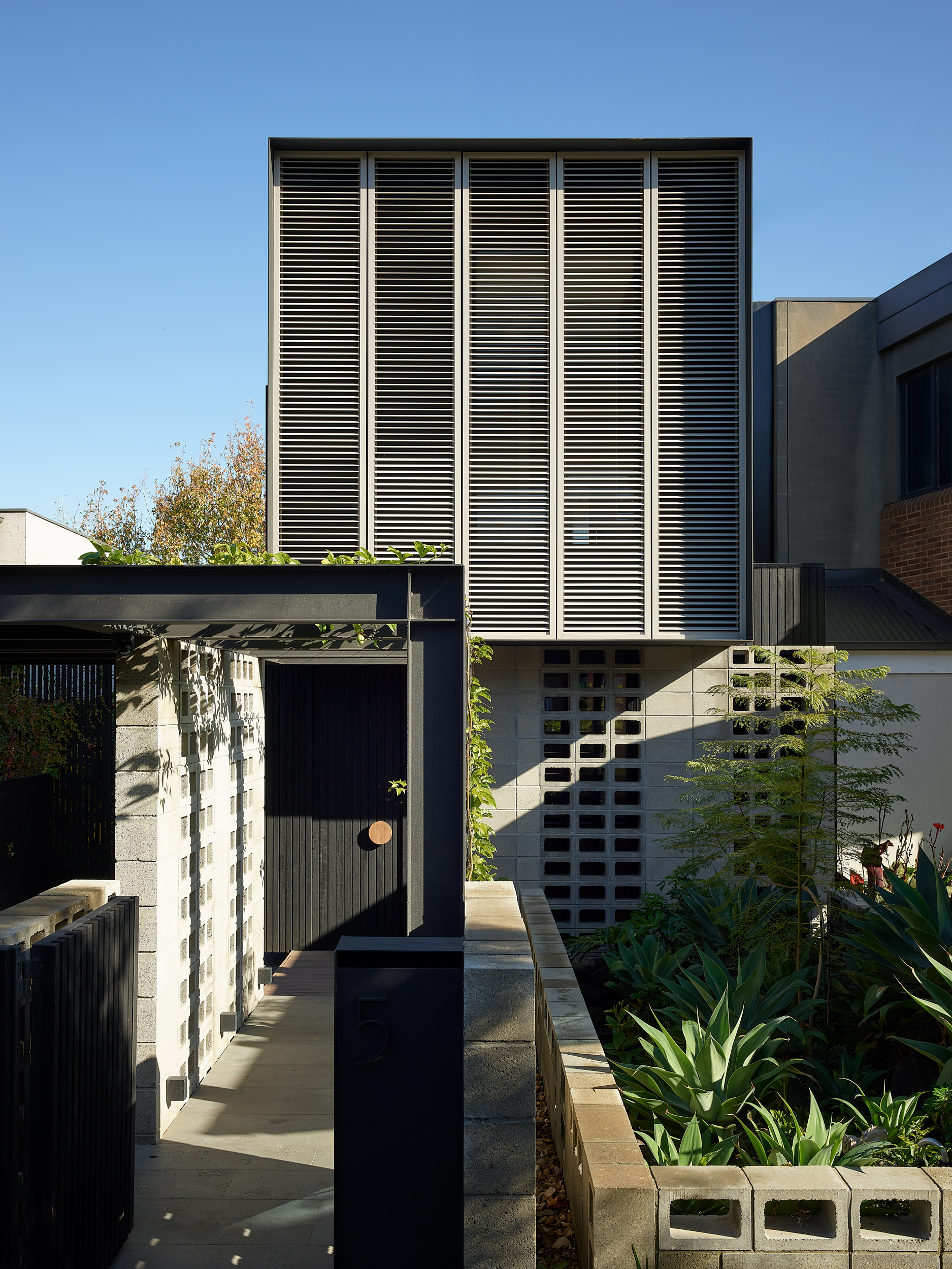 Wabi-Sabi by Stuart Holmes Architect - Issue 07 Feature - The Local Project