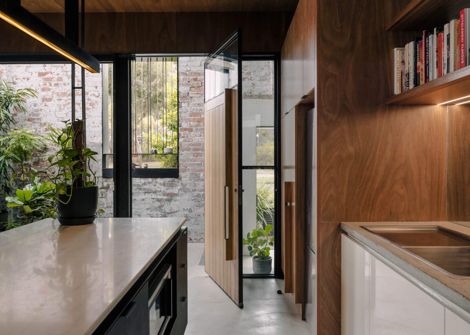 Carlton House by Ellen Kwek + Michael Frazzetto - Project Gallery - The ...