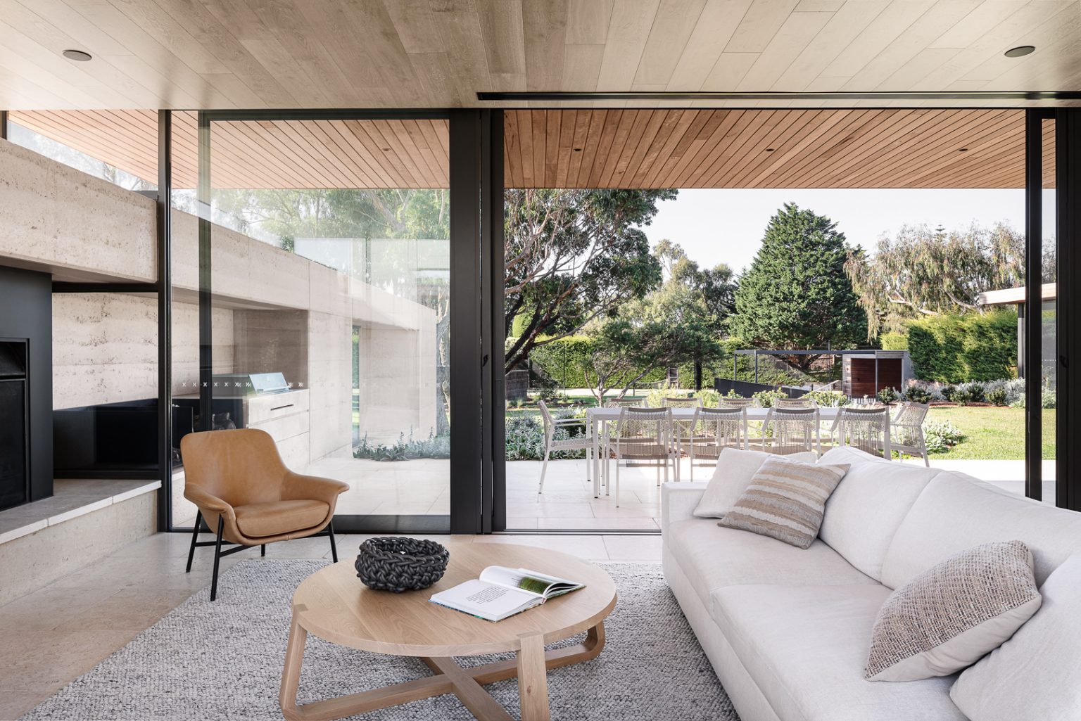 Portsea Project by David Watson Architect - Project Gallery - The Local ...