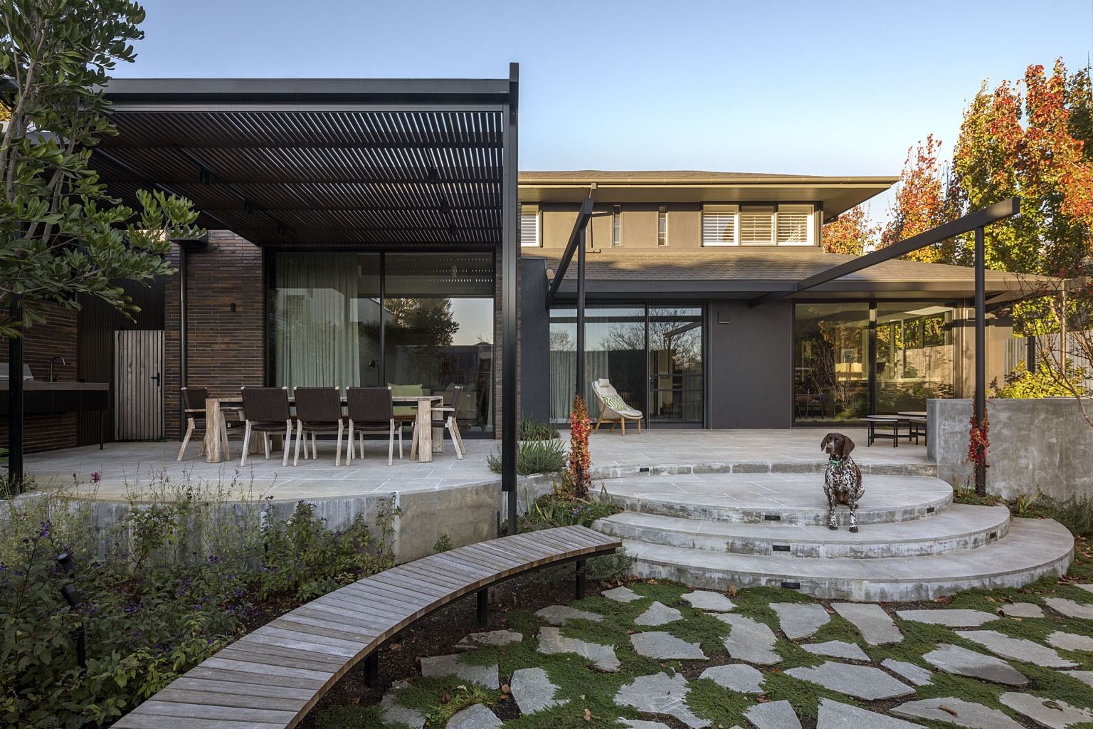 Hawthorn House by Rosstang Architects and Fiona Jack Interiors ...