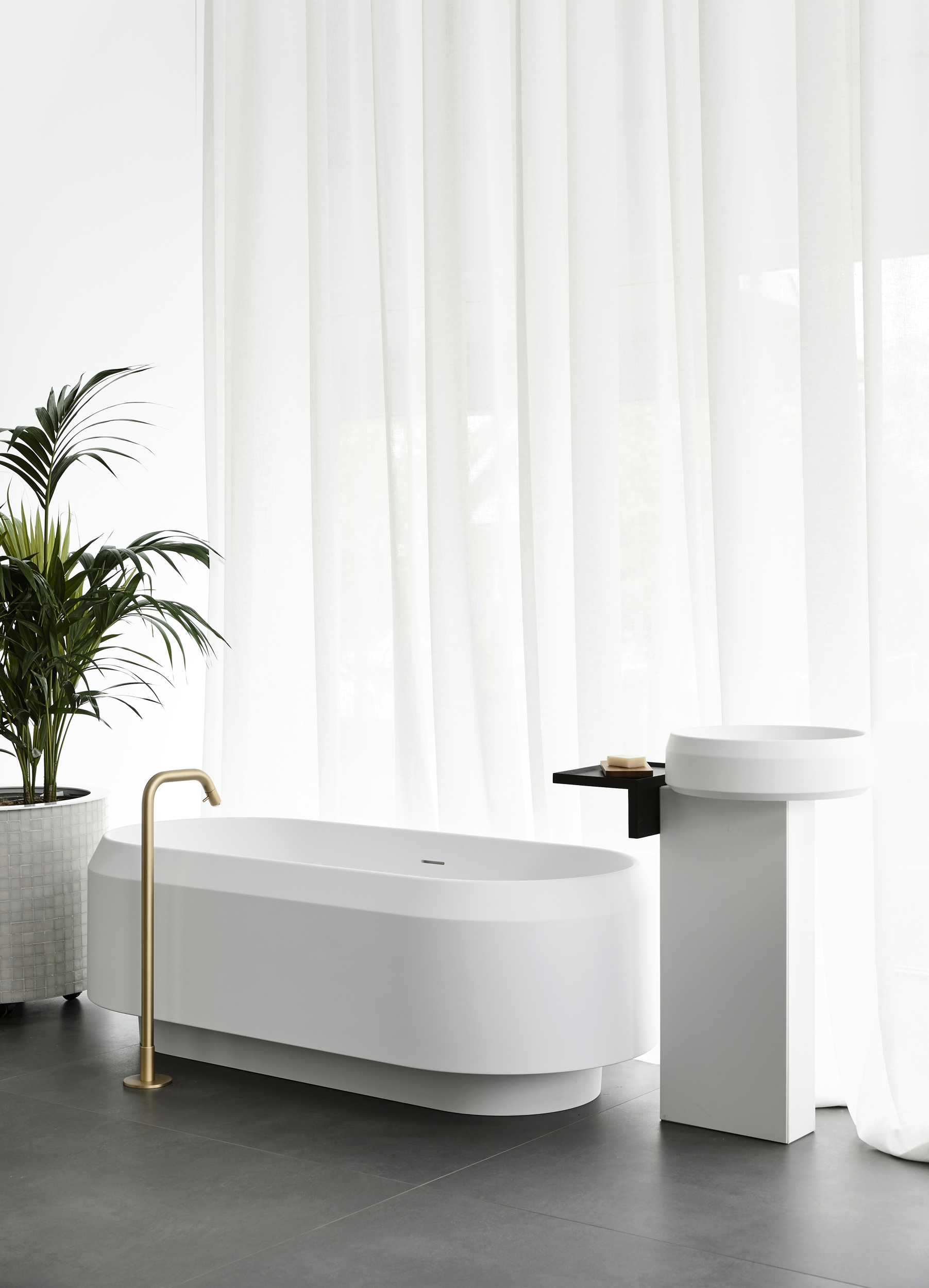 Lariana Bathtub by Agape - Product Directory - The Local Project