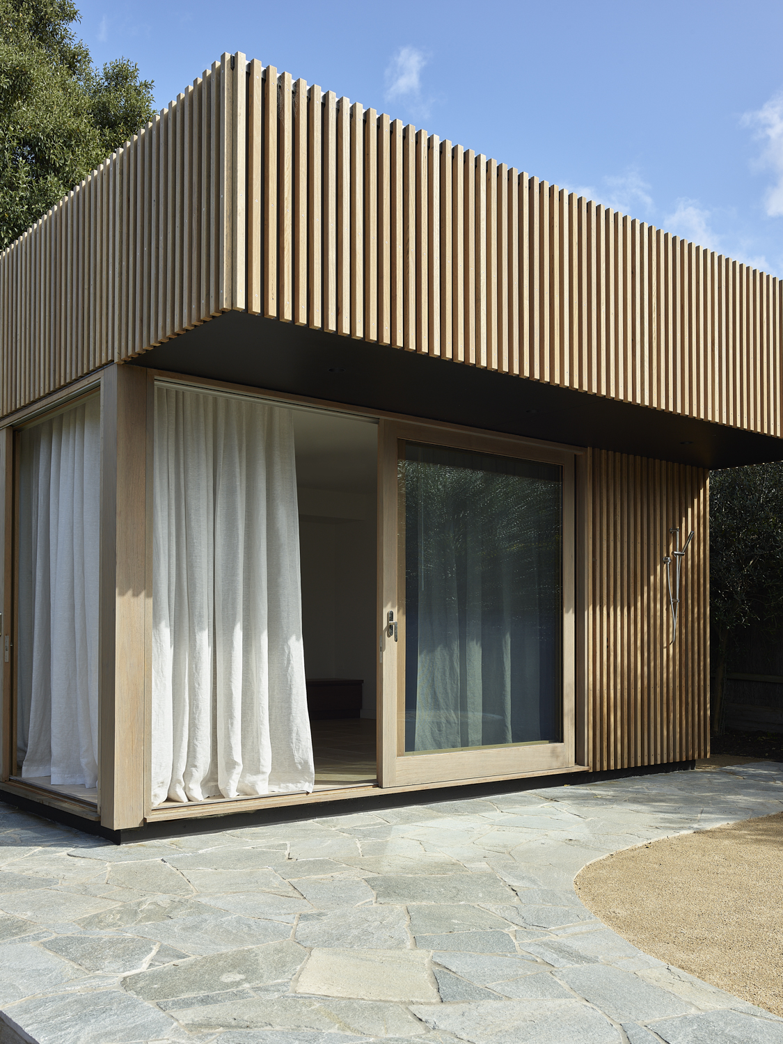 Courtyard Residence by Wolveridge Architects - Project Feature - The ...