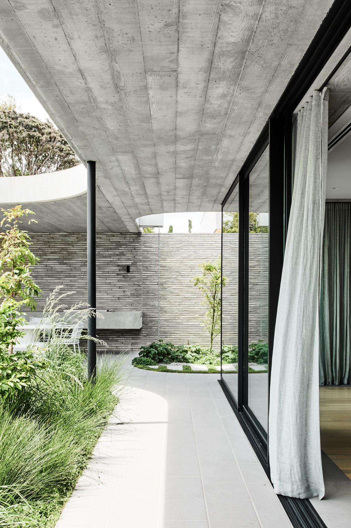 Ground House 107R by David Fewson - Issue 11 Video Feature - The Local ...