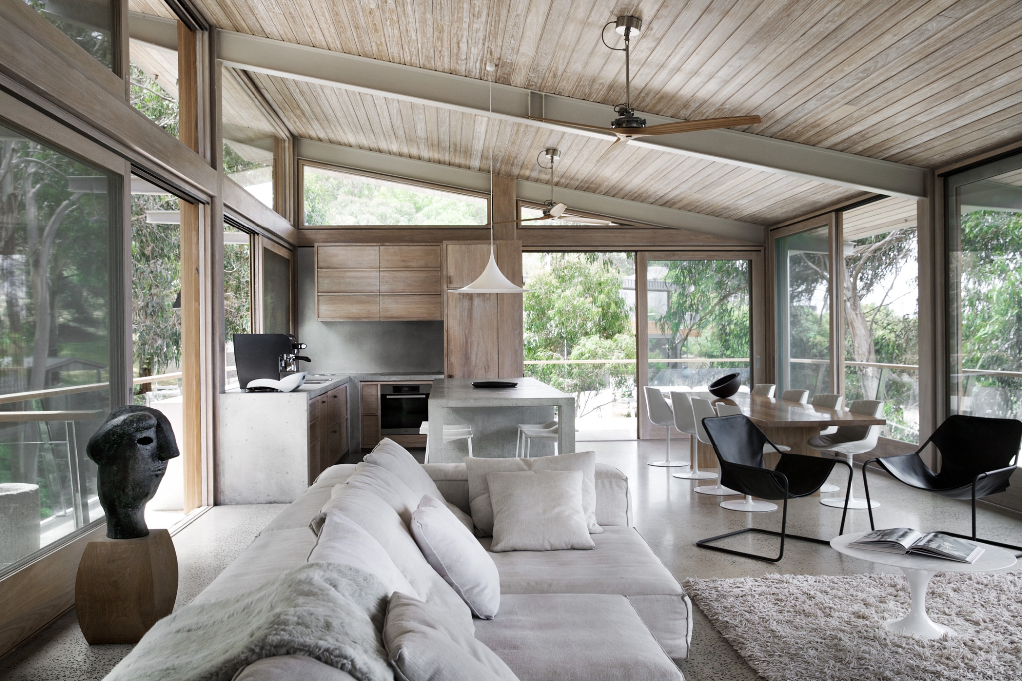 Ocean House by Rob Mills Architecture & Interiors - Product Feature ...