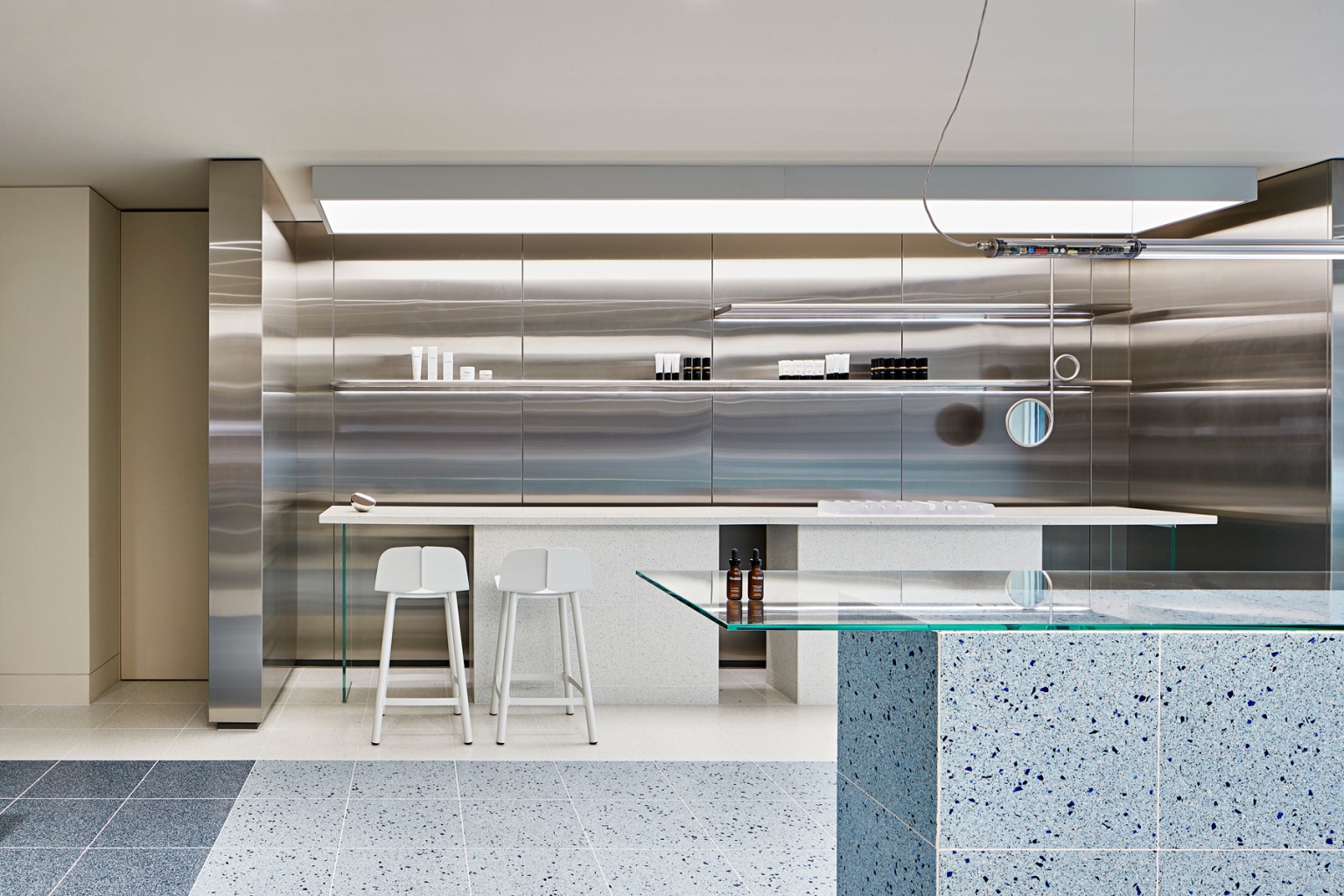 Au79 Cafe Chadstone by Mim Design - The Commercial Project