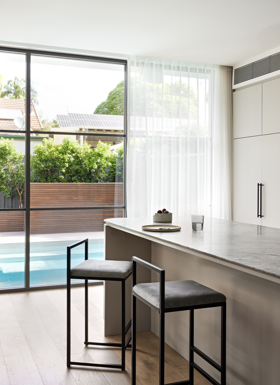 Parkside Apartment by Wolveridge Architects - Project Feature - The ...