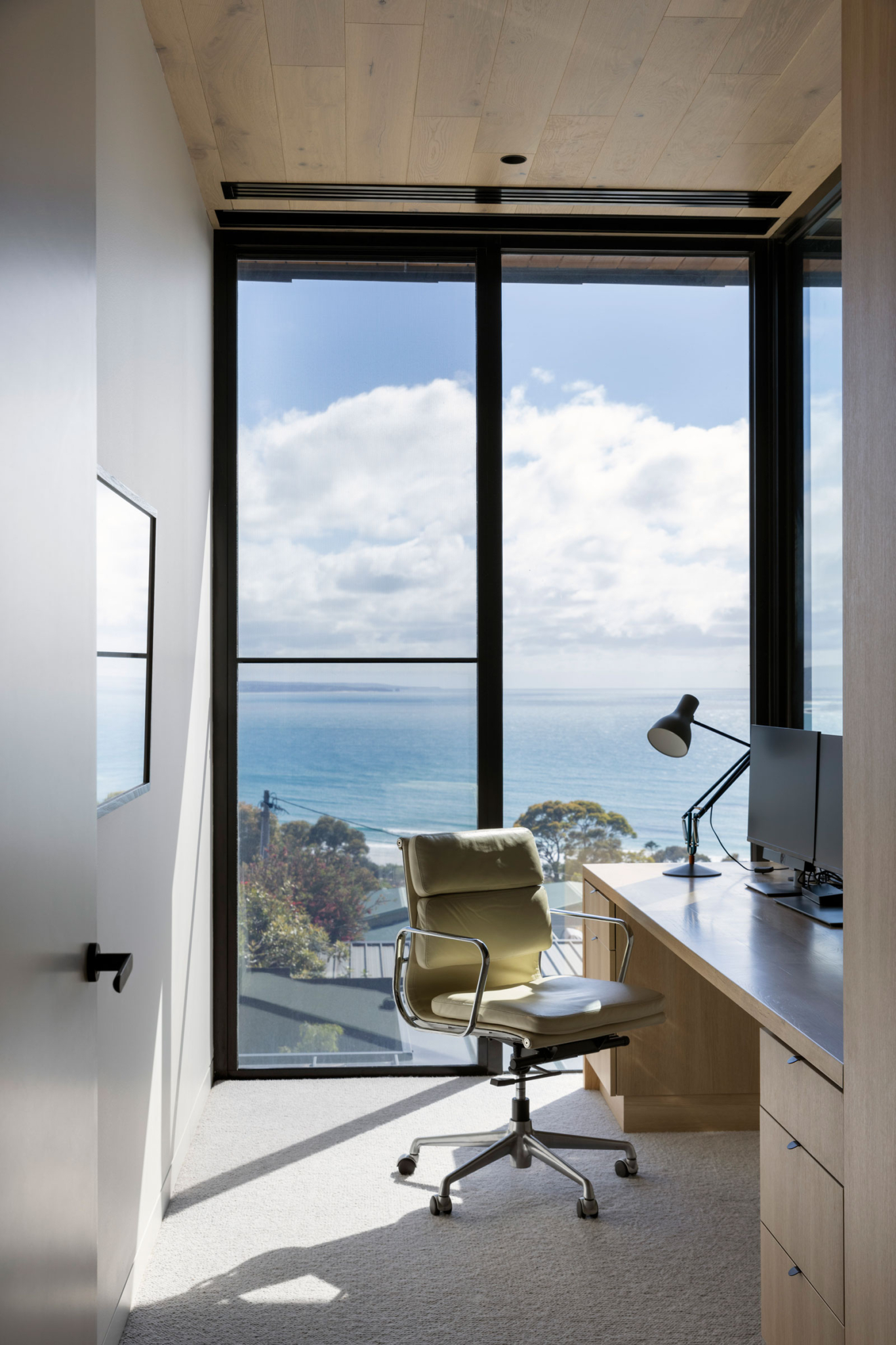 Lorne House by Austin Design Associates - Project Feature - The Local ...