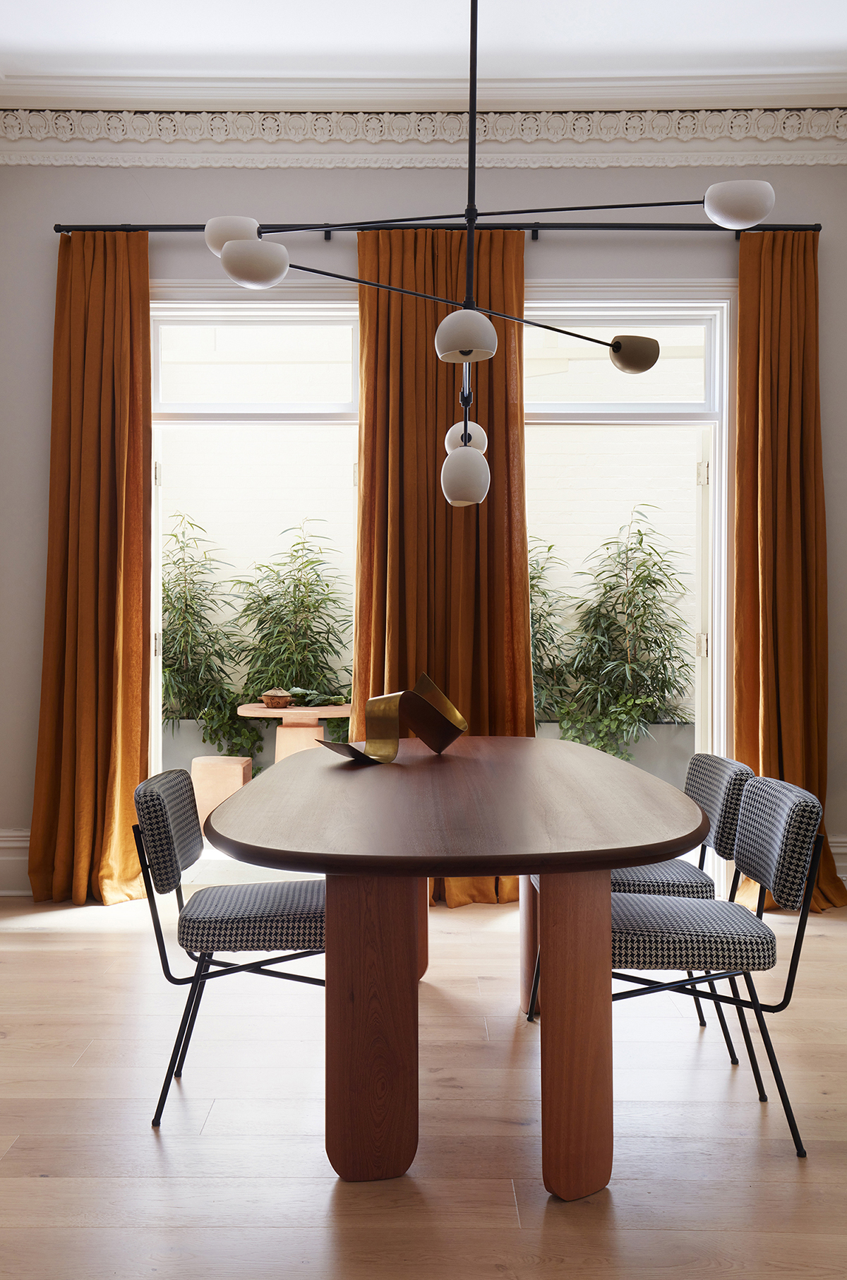 ADA Toorak by Buxton Projects, Paul Conrad Architects and Jack Merlo - Project Feature - The ...