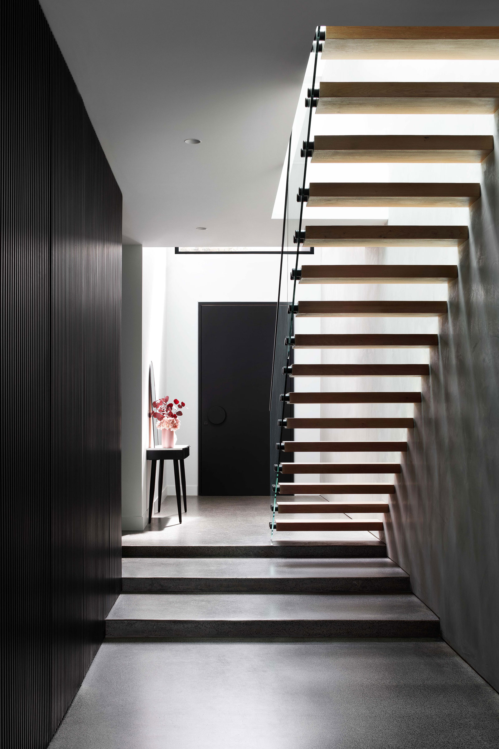Clifftop House by Simon Couchman Architects and Simone Haag - Project ...