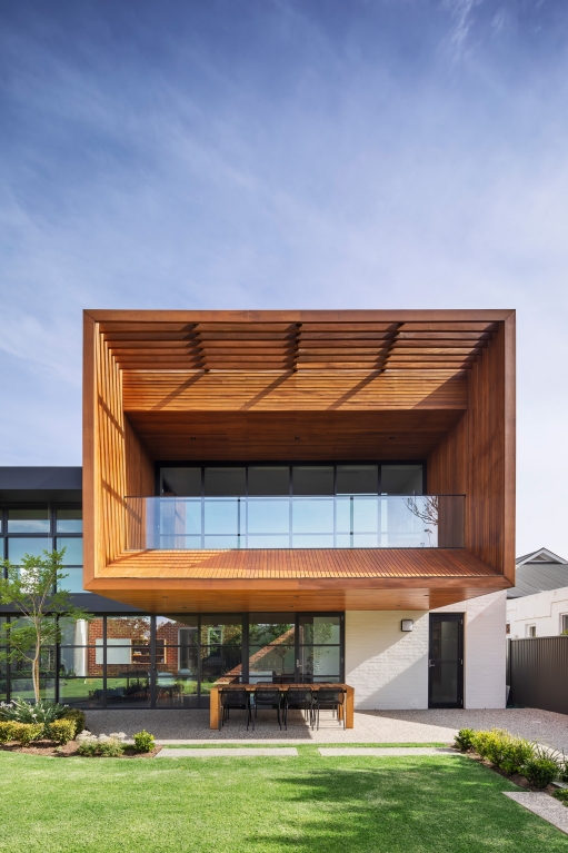 Whale Beach House by Studio Johnston - Project Feature - The Local Project