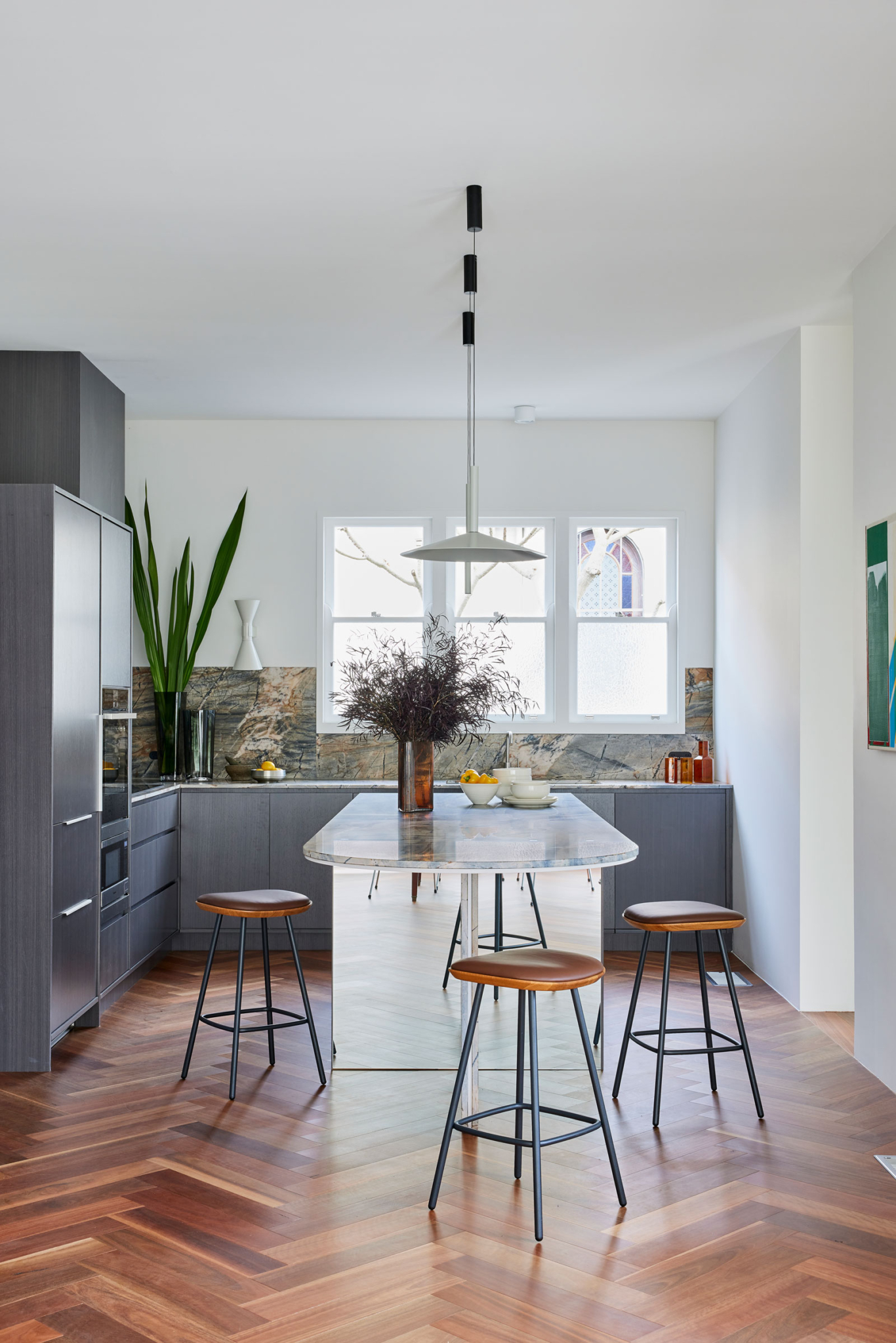 Peninsula Farmhouse by Swell Building Group and Articolo Lighting ...