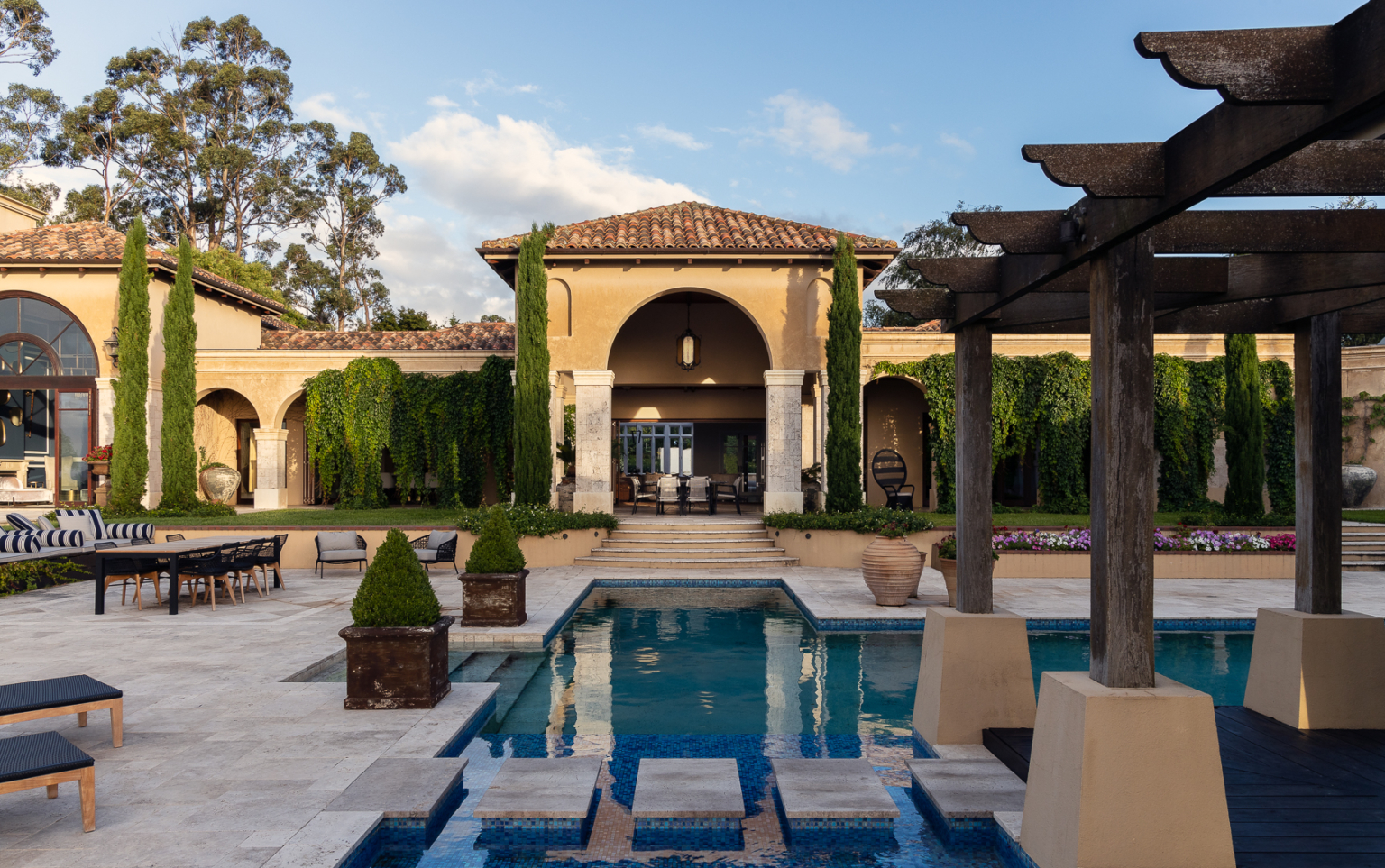 Harkaway Residence by Studio del Castillo - Project Feature - The Local ...