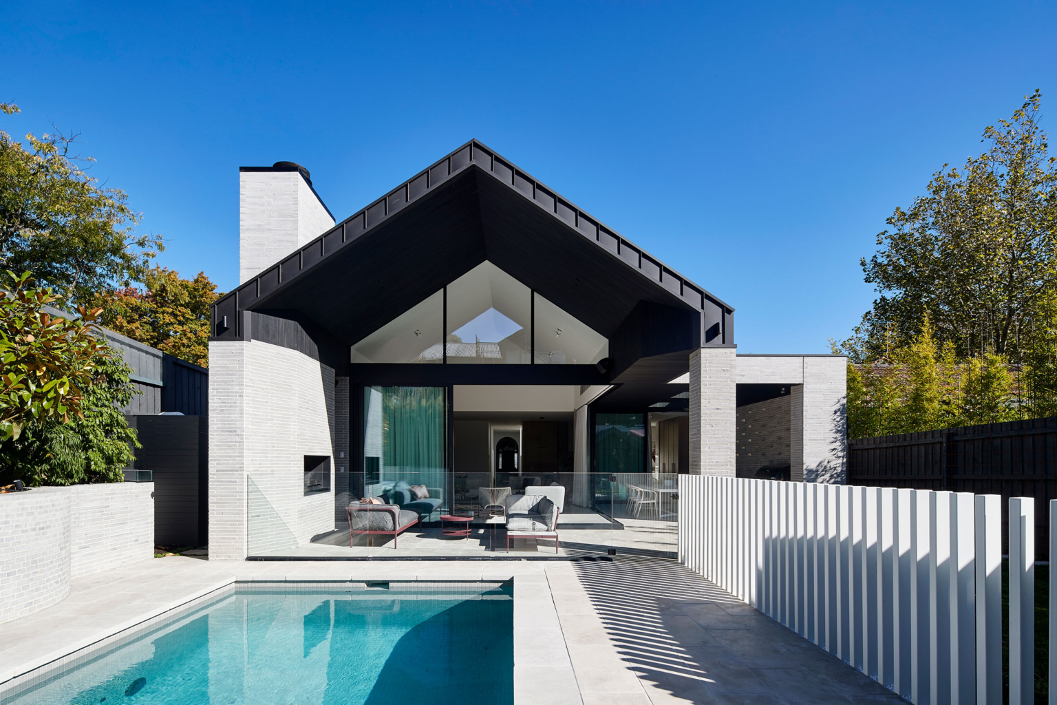Guildford House by Tecture and Studio Petra - Project Feature - The Local Project