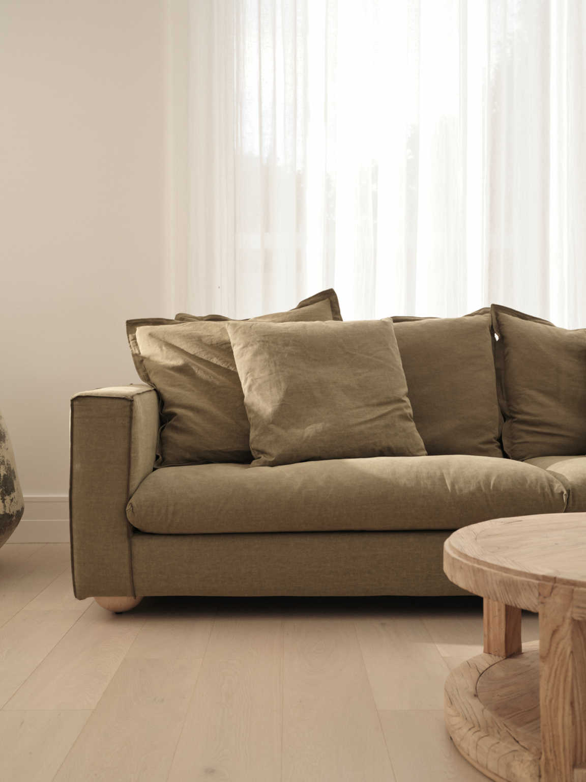 Lilac Linen by Sally Caroline - Project Feature - The Local Project