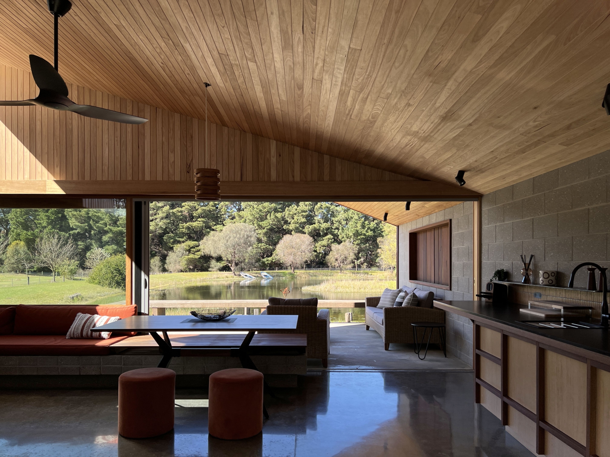 Torquay Cabin 1 by Emma Mitchell Architects - Project Feature - The ...