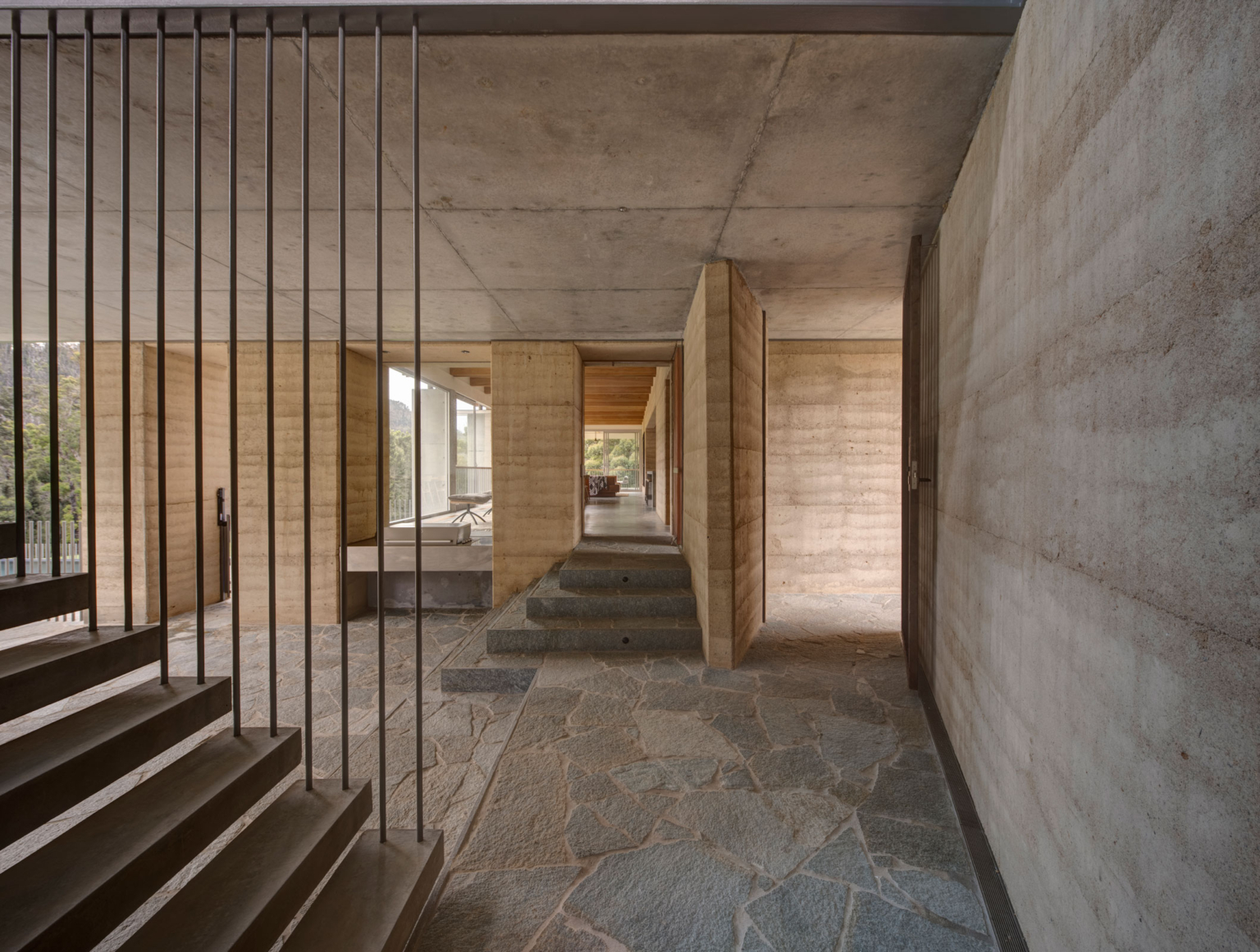 Ramirez Residence by Norman Miller Architects and Judith Sheine ...