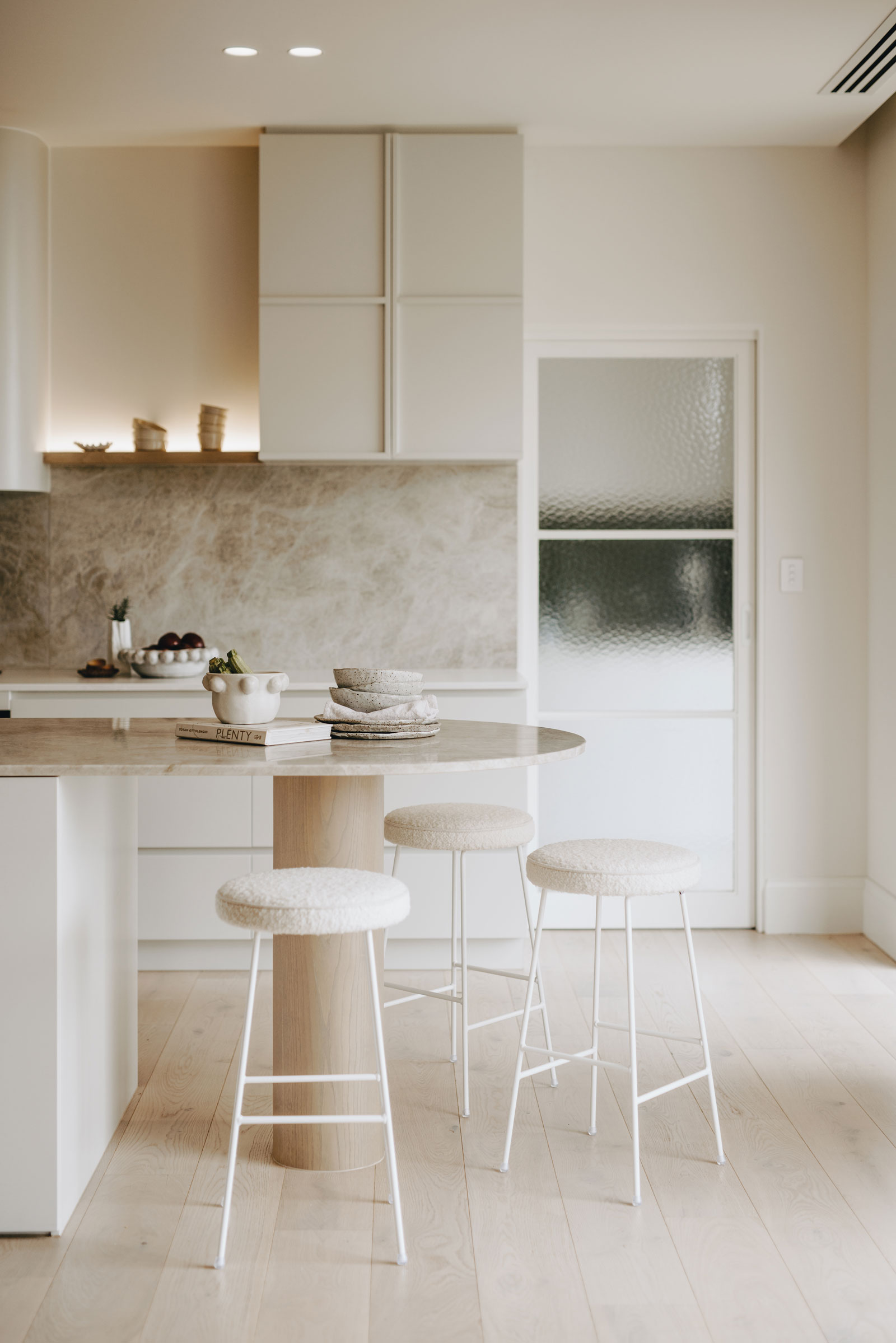 Heathpool Residence by Proske Architects and Georgie Shepherd Interior ...