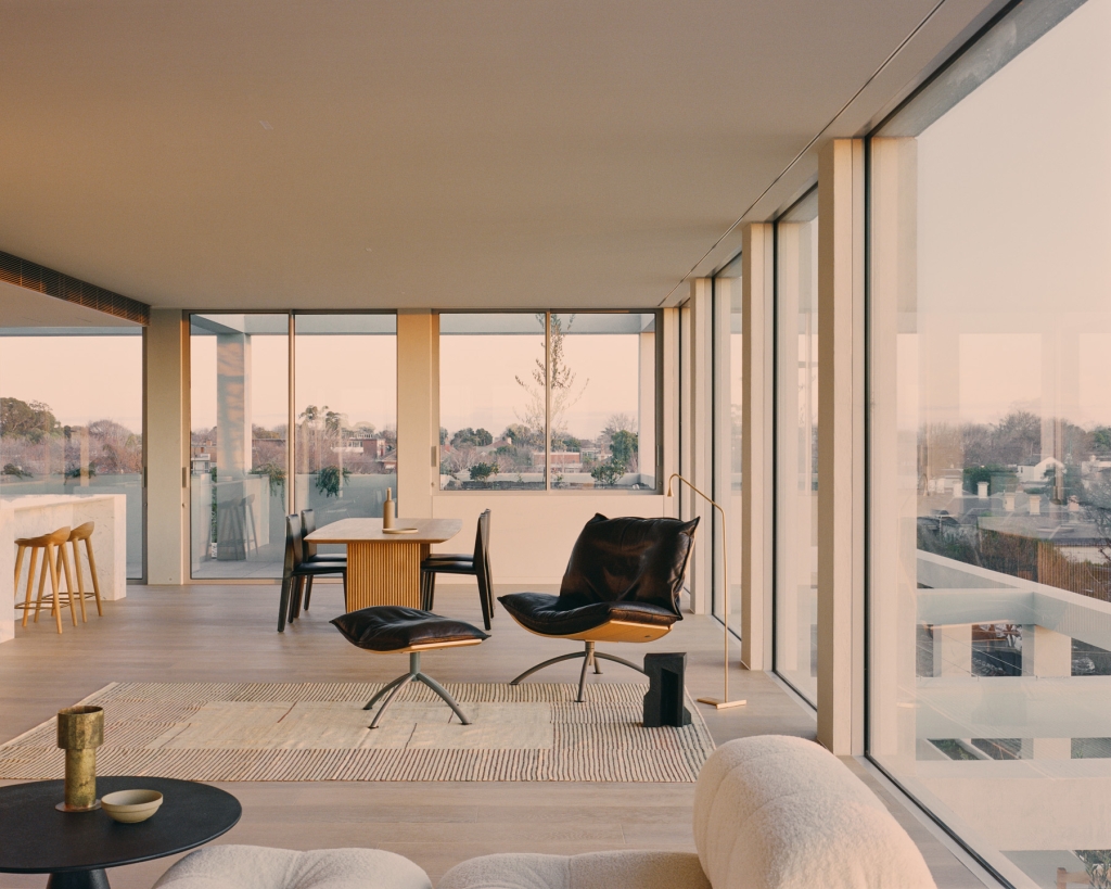 835 High Street by Carr - Issue 10 Commercial Feature - The Local Project