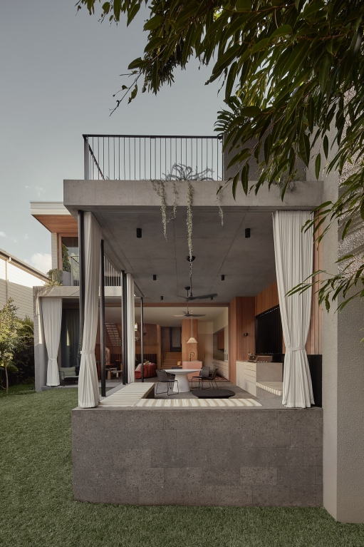 Bowen by Shaun Lockyer Architects - Issue 10 Feature - The Local Project