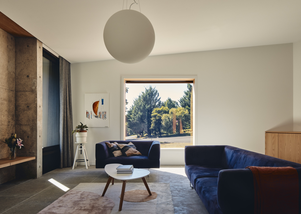 Clifftop House by Simon Couchman Architects and Simone Haag - Project ...