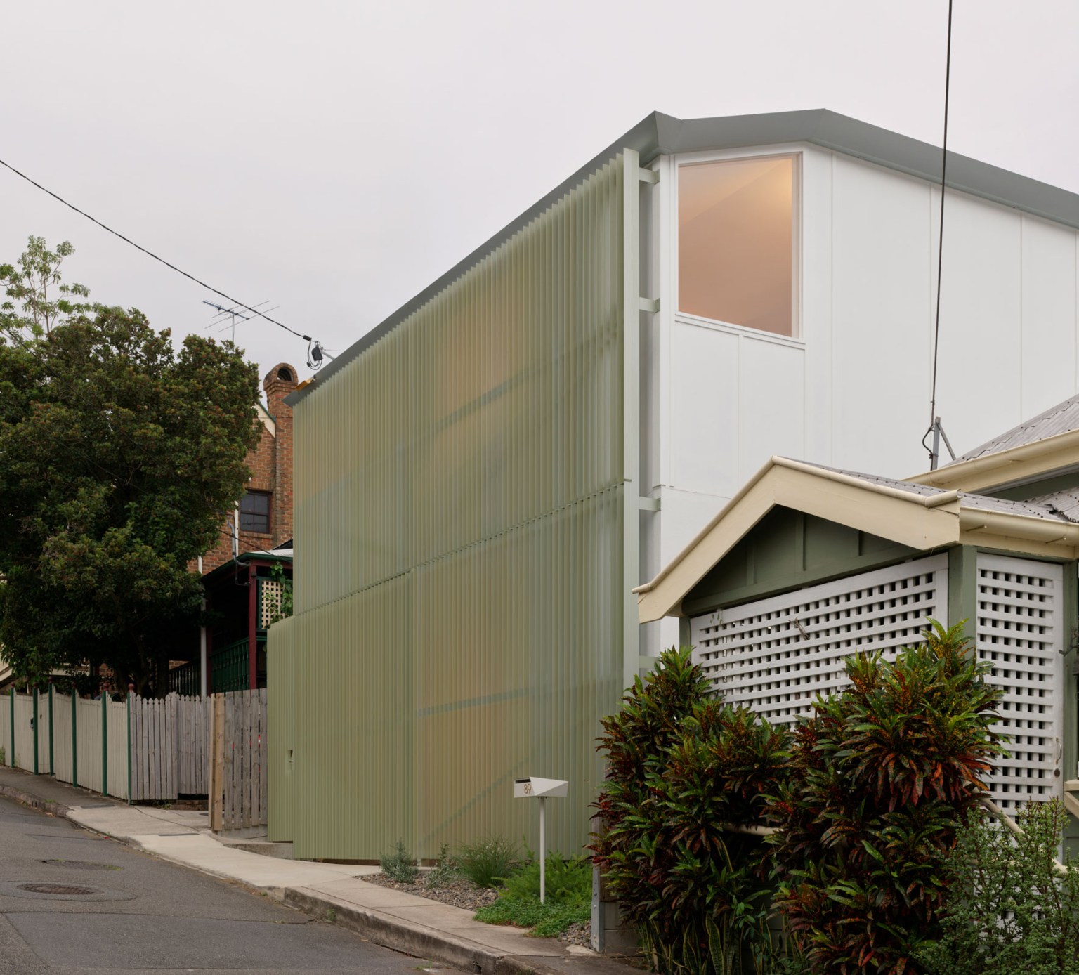 Spring Hill House by Owen Architecture - Project Feature - The Local ...