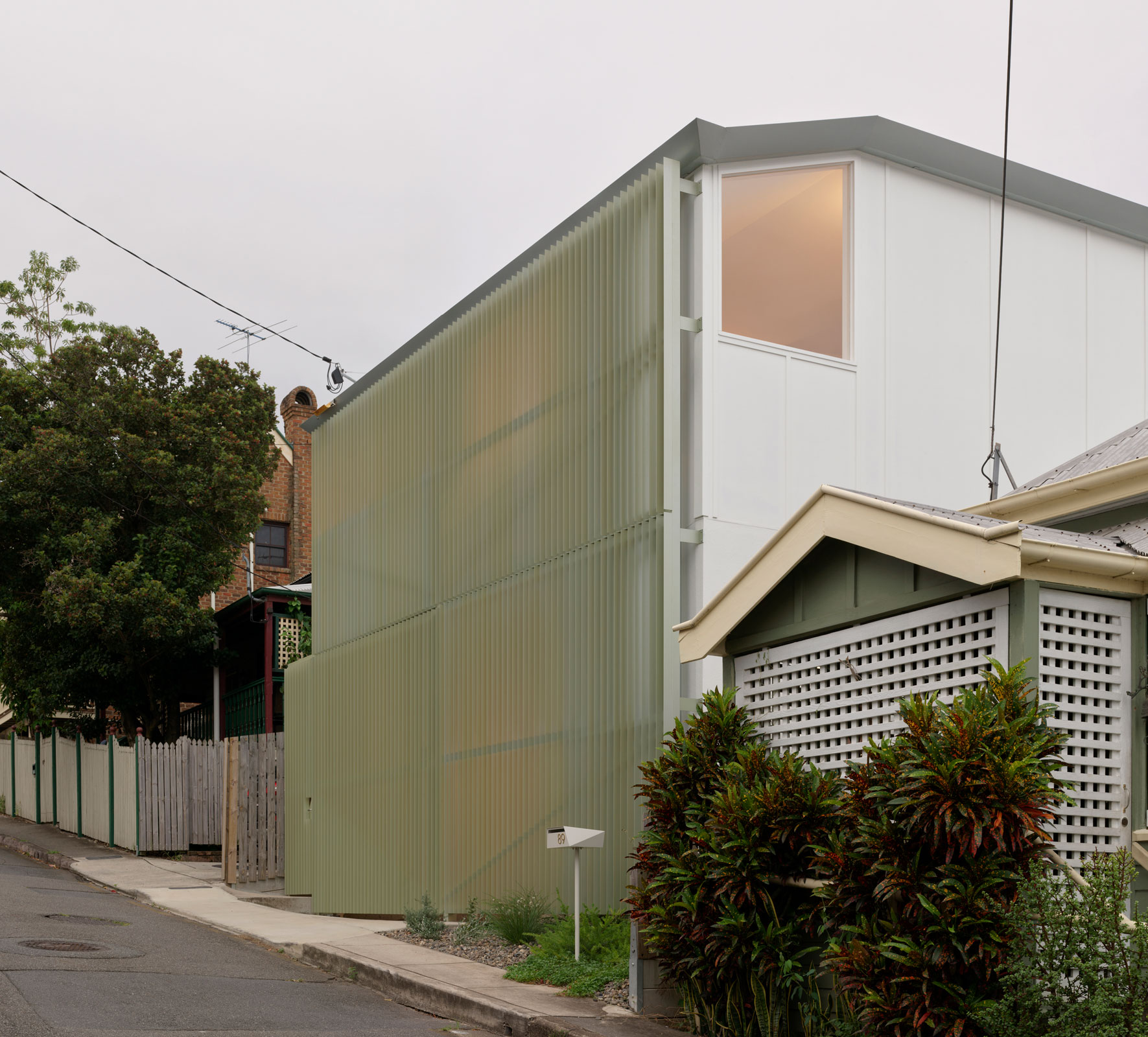 Spring Hill House by Owen Architecture - Project Feature - The Local ...