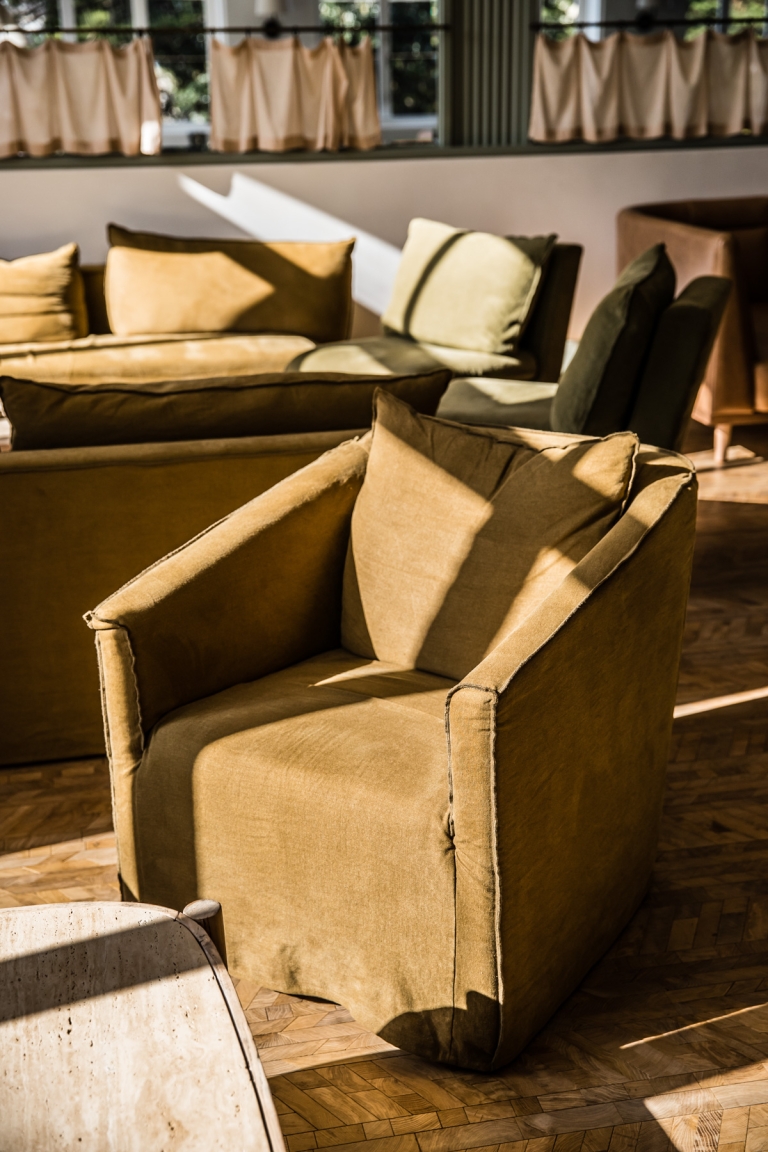 MCM House - Issue 10 Commercial Feature - The Local Project