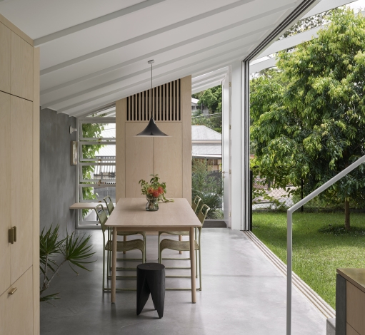 Cascade House by John Ellway - Video Feature - The Local Project