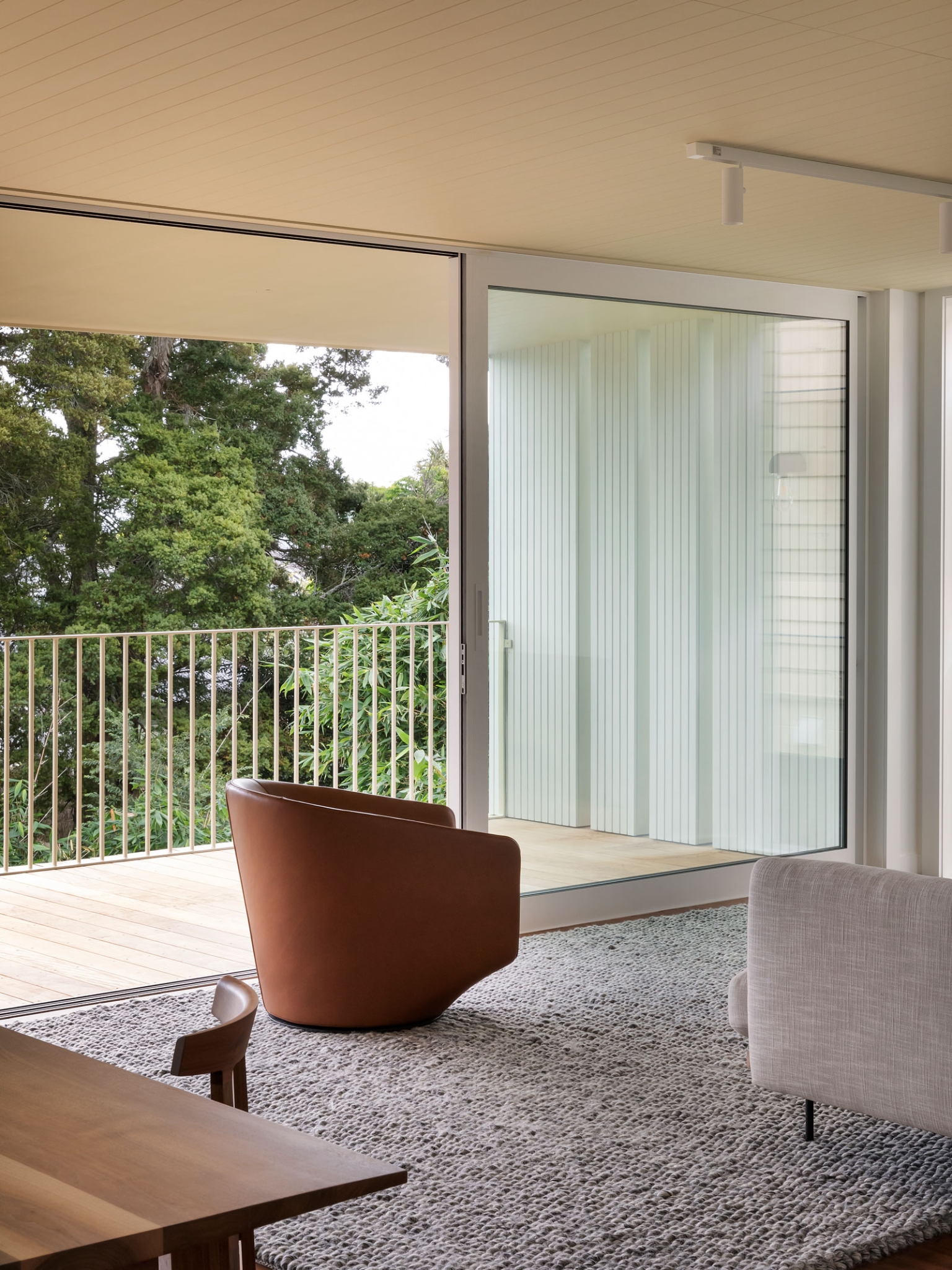 Hill to Horizon by Lloyd Hartley Architects and Studio Brick Architects ...