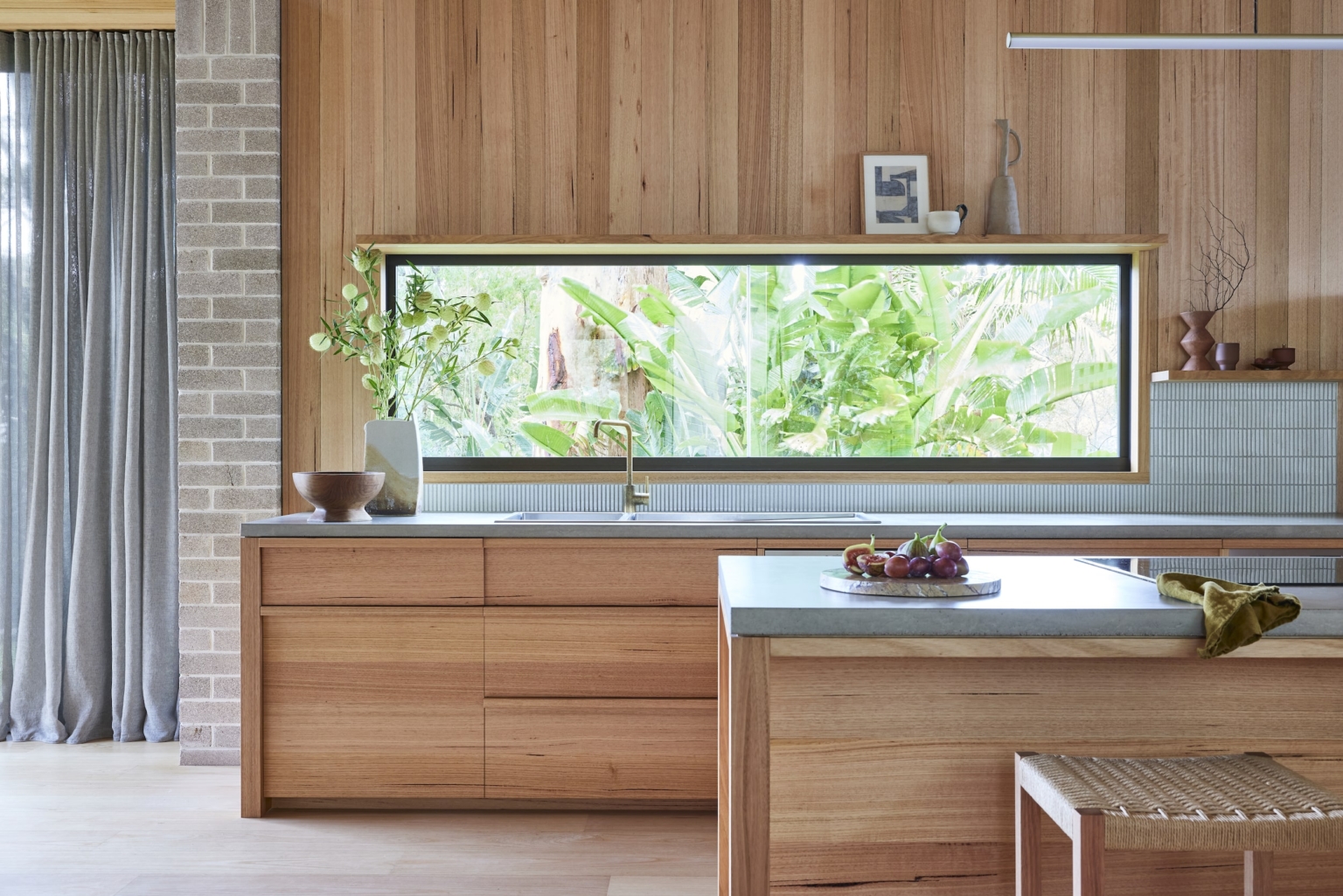 Chisholm House by Editor Interiors and Architectsmith - Project Feature ...