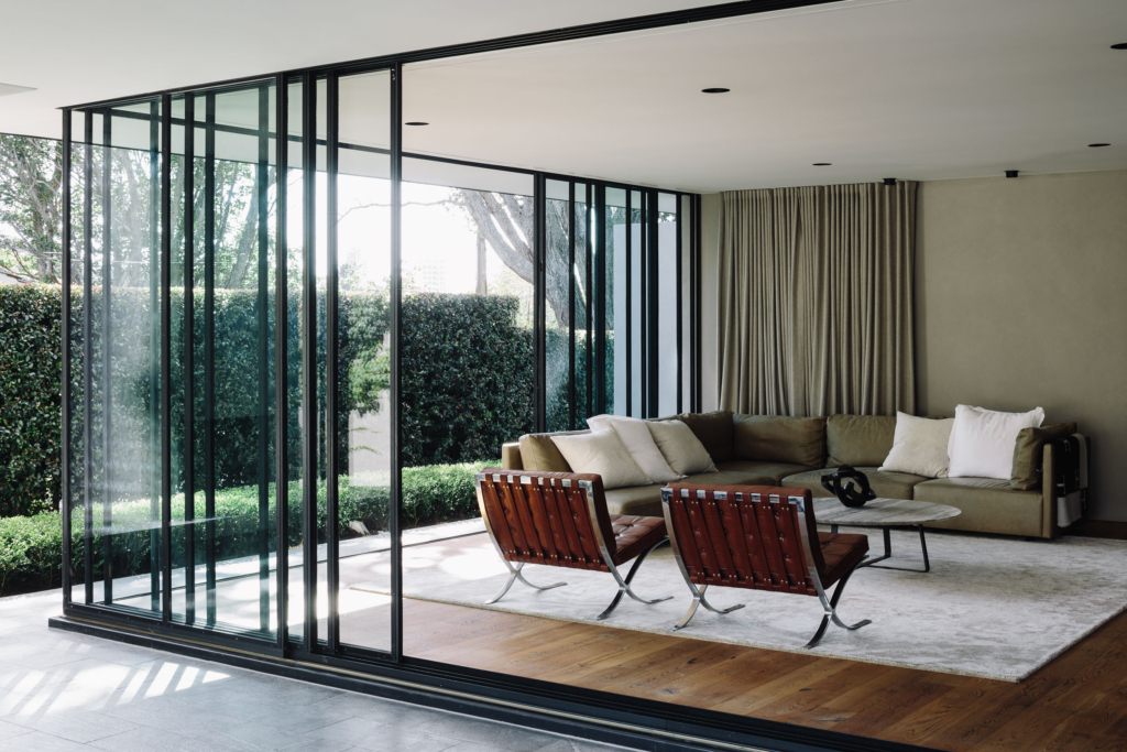 Shingle Roof House by Fearon Hay - Project Feature - The Local Project