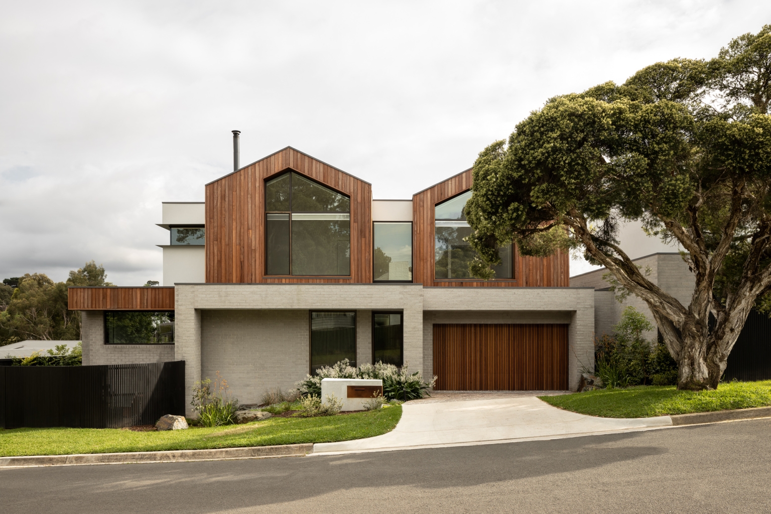 Alvie House by Damian Orlando Design and Rachcoff Vella - Issue 11 ...