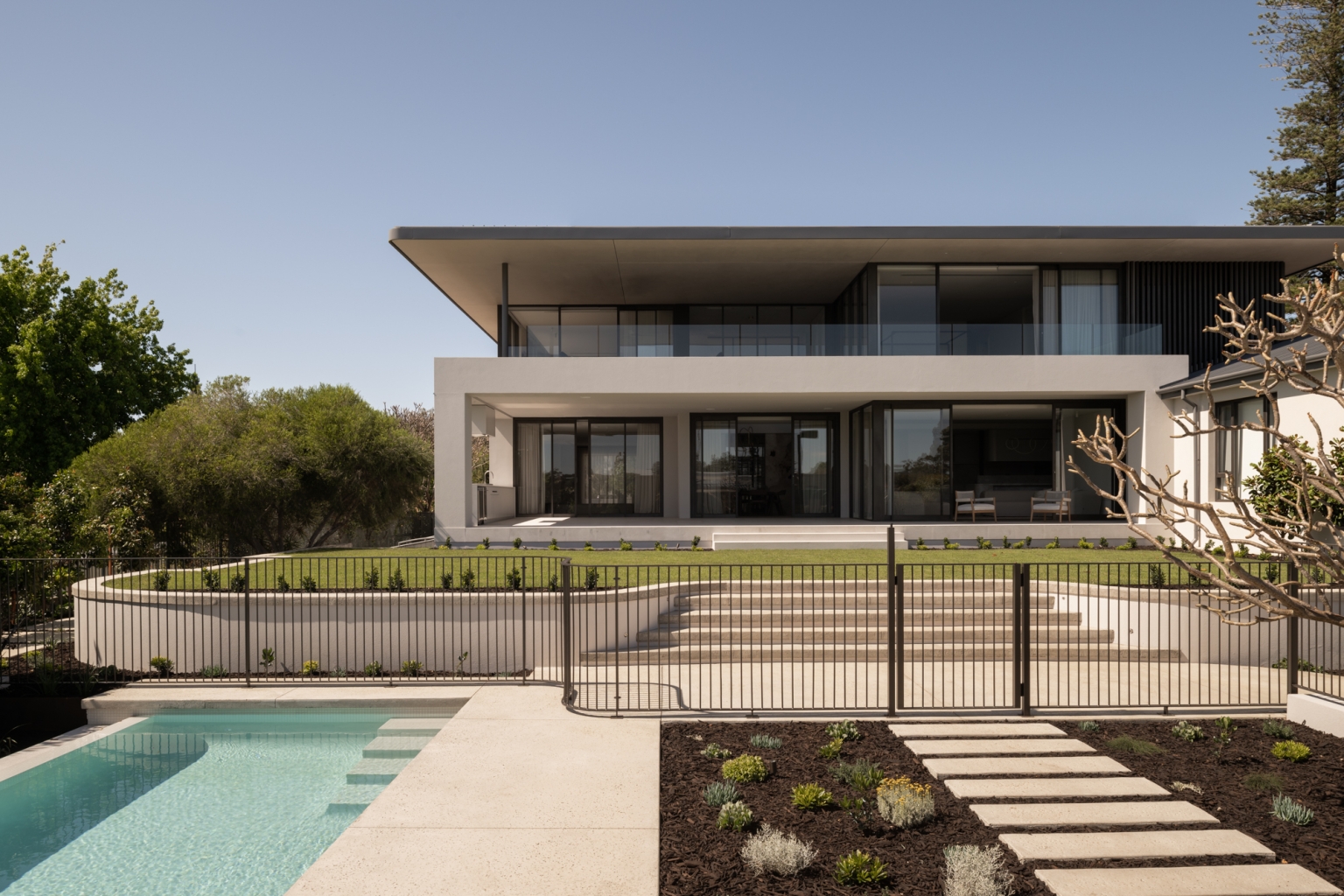 Grove Residence by MAEK - Project Feature - The Local Project